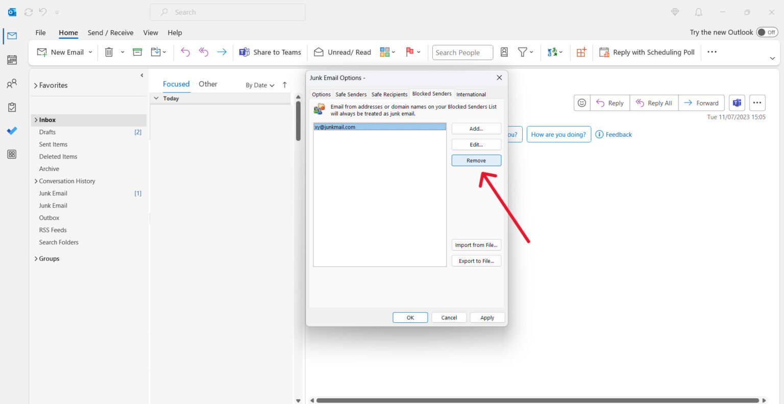 How To Block Emails in Outlook - Labyrinth Technology